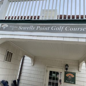 SEWELLS POINT GOLF COURSE - 29 Photos & 16 Reviews - 660 Ruthven Rd ...