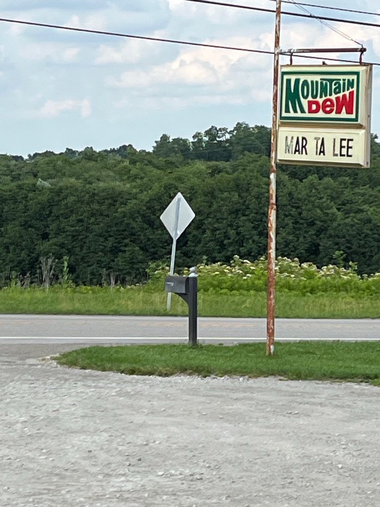 MAR-TA-LEE DAIRY BAR - Updated April 2025 - OH-43, East Springfield ...