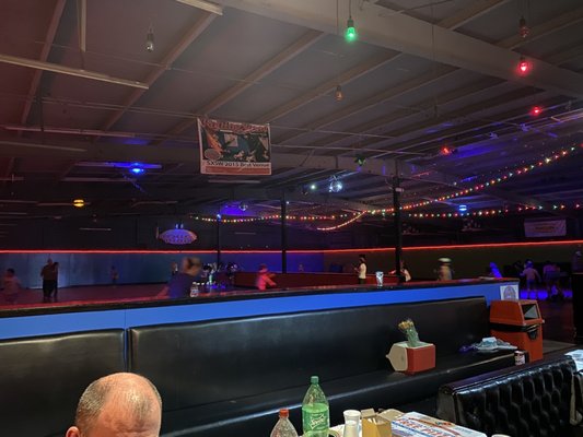 AUSTIN ROLLER RINK - Updated December 2025 - 35 Photos & 116 Reviews ...