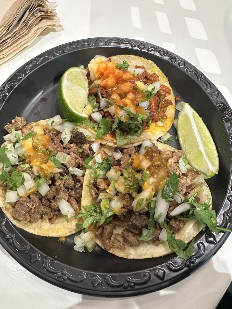 TACOS LOS GUICHOS - 13 Photos - 2300 Harbor Blvd, Costa Mesa ...