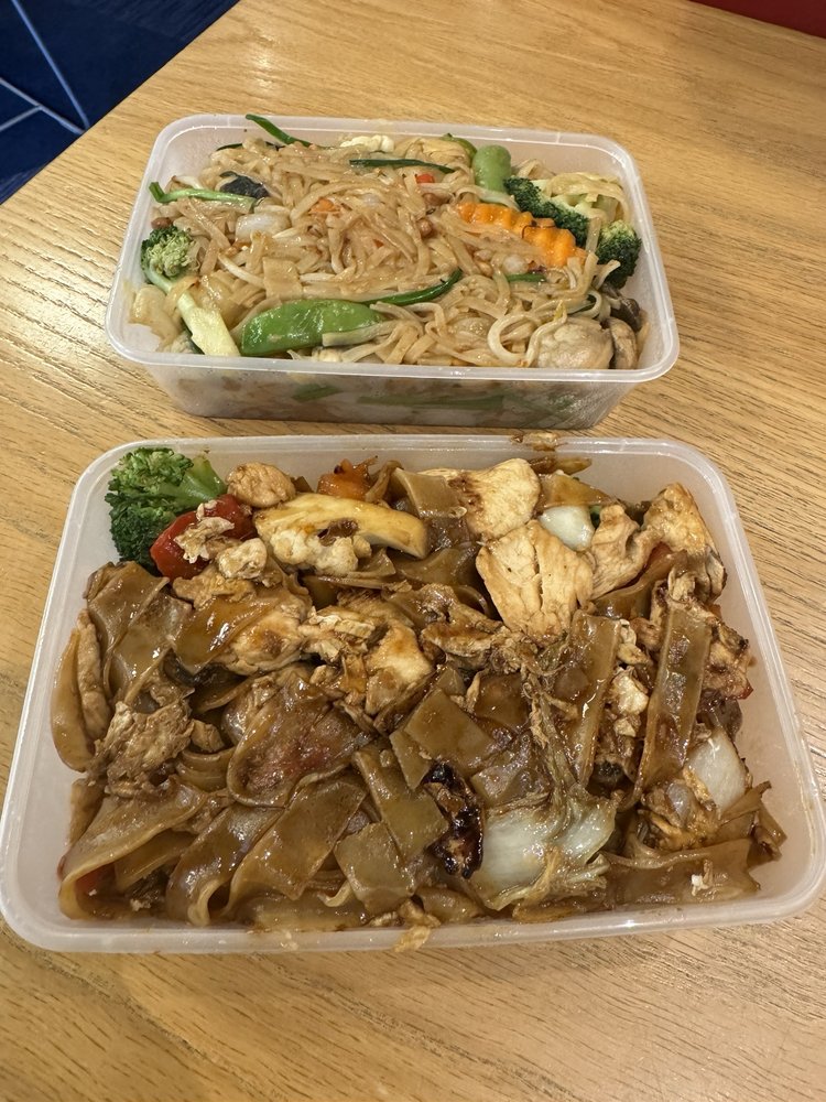 BO TREE KITCHEN - Updated March 2025 - 26 Photos - 65-67 University ...