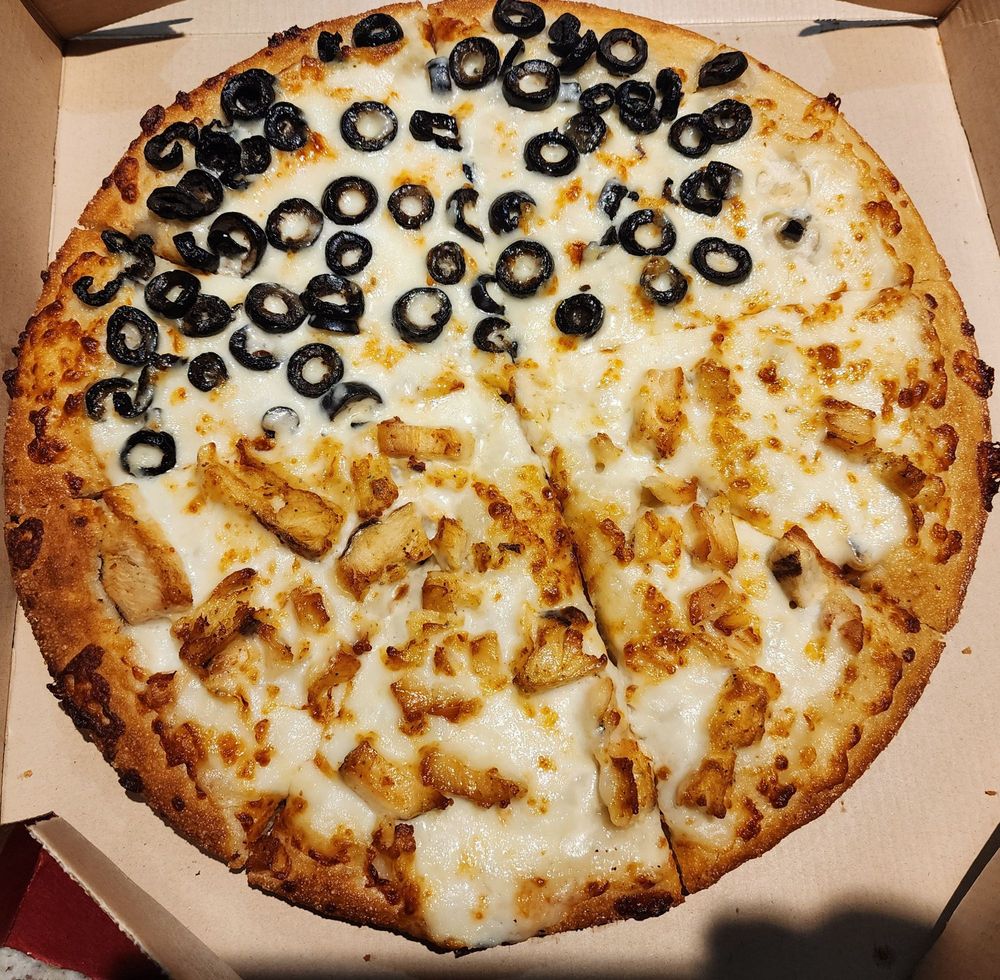 PIZZA HUT - Updated January 2026 - 44 Photos & 70 Reviews - 112 N ...