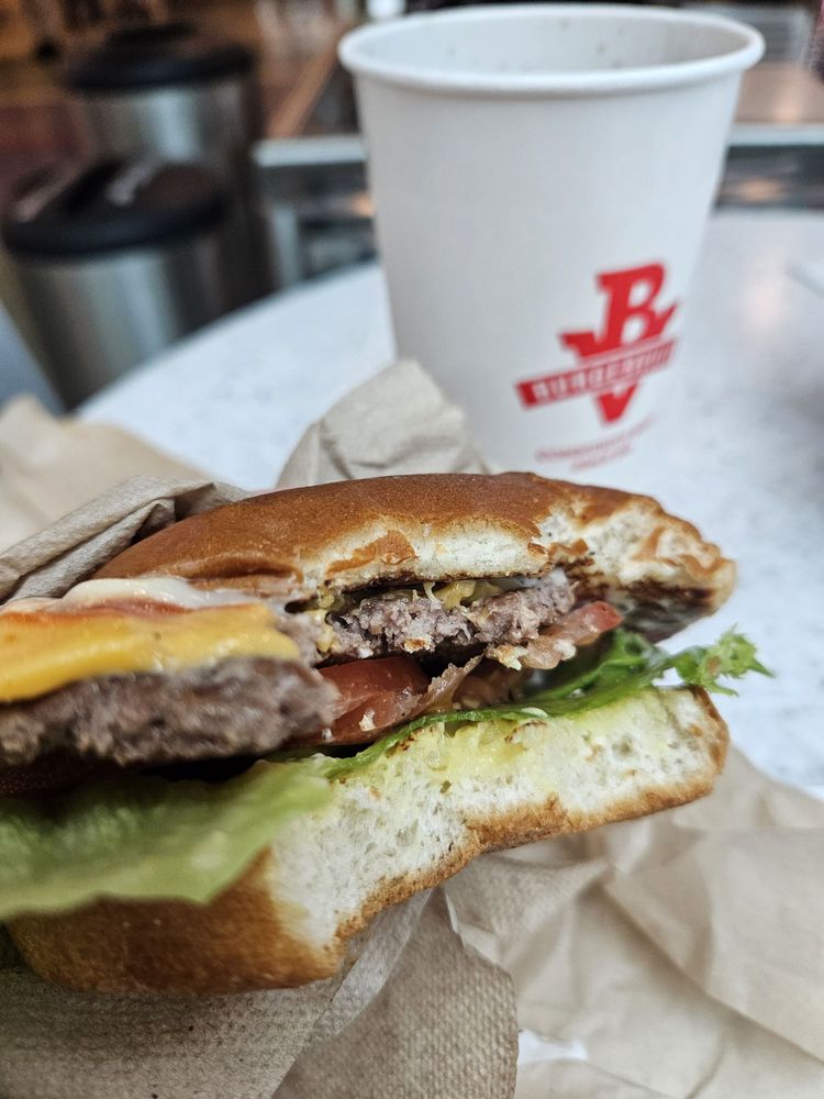 BURGERVILLE - Updated December 2025 - 166 Photos & 170 Reviews - 7000 ...