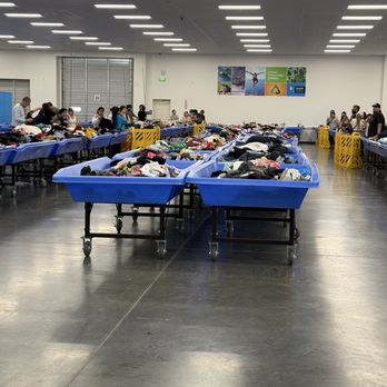 GOODWILL SOCAL RIVERSIDE WAREHOUSE CLEARANCE CENTER - Updated December ...