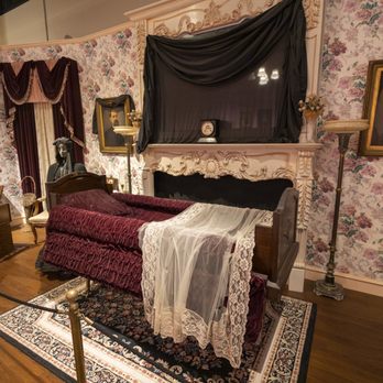 NATIONAL MUSEUM OF FUNERAL HISTORY - Updated December 2025 - 760 Photos ...