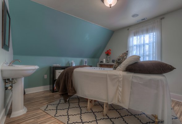 Enumclaw Day Spa Salon And Boutique Updated February 2025 12 Photos 2355 Griffin Ave