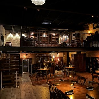 SIDEBAR - Updated June 2025 - 216 Photos & 99 Reviews - 215 E ...