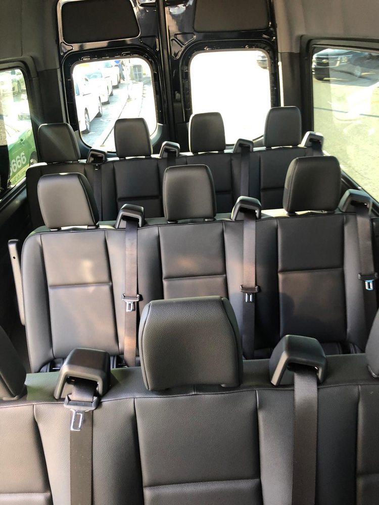 HELLO LIMOUSINES - Updated September 2024 - 16 Photos - 19 Liberte Ln ...