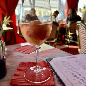 TOULOUSE CAFÉ AND BAR - Updated June 2024 - 955 Photos & 824 Reviews ...