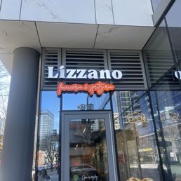 LIZZANO - Updated June 2025 - 86 Photos & 28 Reviews - 636 N Wells St ...