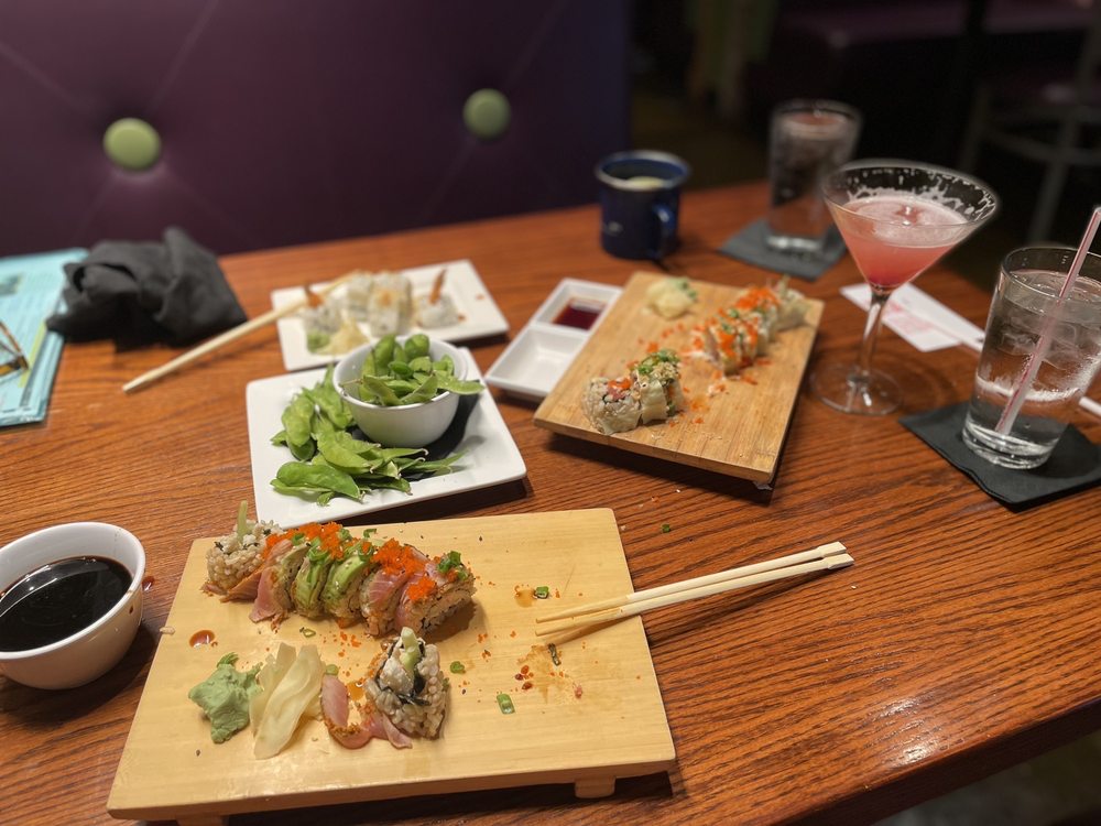 NAMA SUSHI BAR - CEDAR BLUFF - 137 Photos & 99 Reviews - 260 N Peters ...