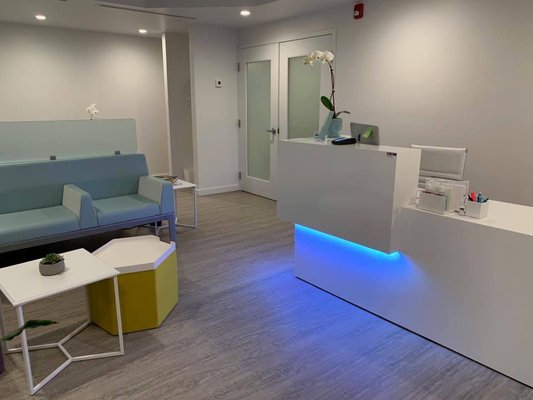 LISA CADOO - Updated December 2025 - 17 Photos & 24 Reviews - 66 Park ...