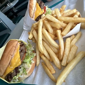 OMEGA BURGERS LAKEWOOD - Updated November 2024 - 187 Photos & 349 ...