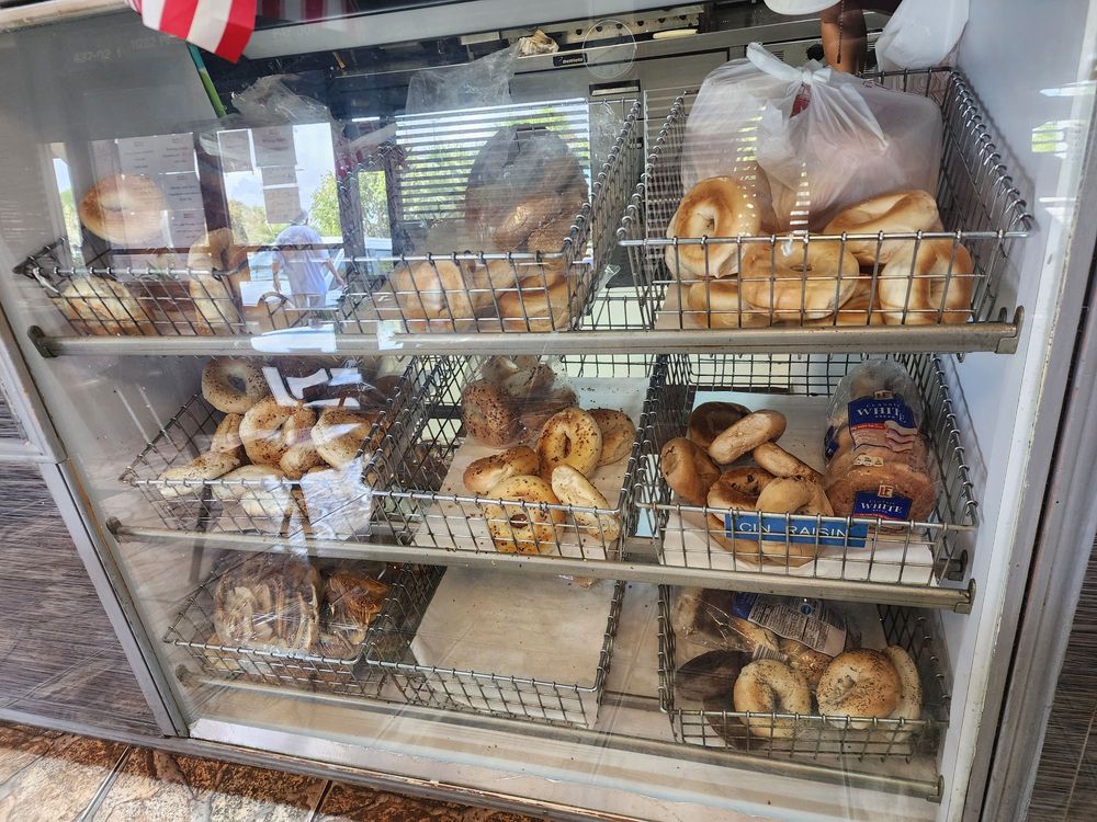 THE BAGEL PALACE - Updated January 2026 - 108 Photos & 126 Reviews ...