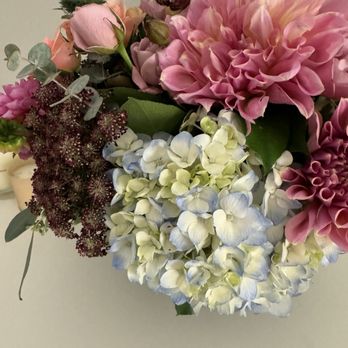 SCOTTS FLOWERS NYC - Updated February 2025 - 414 Photos & 378 Reviews ...