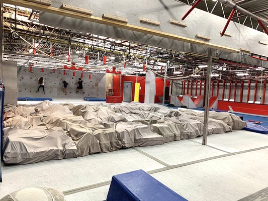 IRON SPORTS - Updated October 2025 - 76 Photos & 38 Reviews - 6982 ...