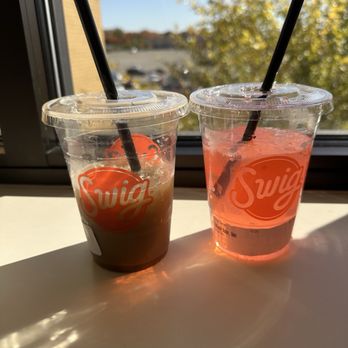 SWIG - Updated October 2025 - 54 Photos & 44 Reviews - 5145 Noggle Way ...