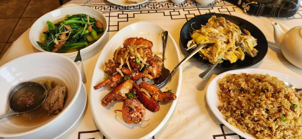 CHI STAR HOUSE - Updated January 2026 - 365 Photos & 98 Reviews - 9021 ...