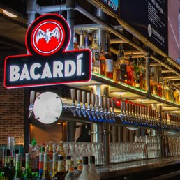 THE TAPHOUSE COQUITLAM - Updated December 2025 - 84 Photos & 49 Reviews ...