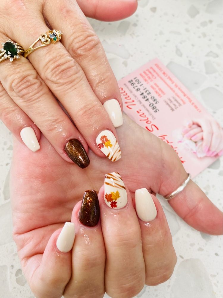 HAPPY SOLAR NAILS - Updated October 2024 - 86 Photos - 1750 S Van Buren ...