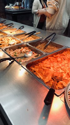 BUFFET CHINOIS FU LAM - 1600 Boulevard le Corbusier, Laval, Quebec ...