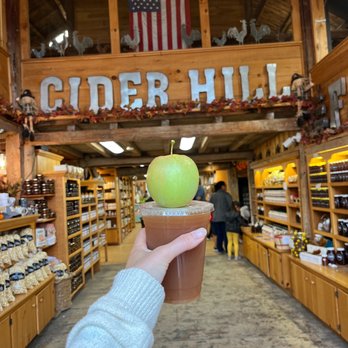 CIDER HILL FARM - Updated October 2025 - 404 Photos & 284 Reviews - 45 ...
