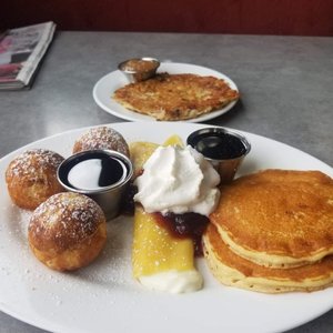 LITTLE EURO - 132 Photos & 195 Reviews - 517 N Pines Rd, Spokane Valley ...