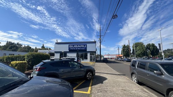 LITHIA SUBARU OF OREGON CITY - Updated December 2025 - 79 Photos & 400 ...