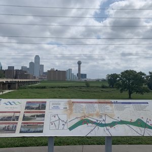 TRINITY OVERLOOK PARK - 83 Photos & 10 Reviews - Perimeter Rd, Dallas ...