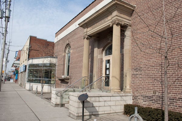 DUFFERIN ST CLAIR W PUBLIC LIBRARY - Updated December 2025 - 11 Photos ...