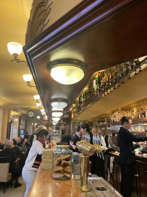 LE ROSTAND - Updated December 2025 - 55 Photos & 70 Reviews - 6 place ...