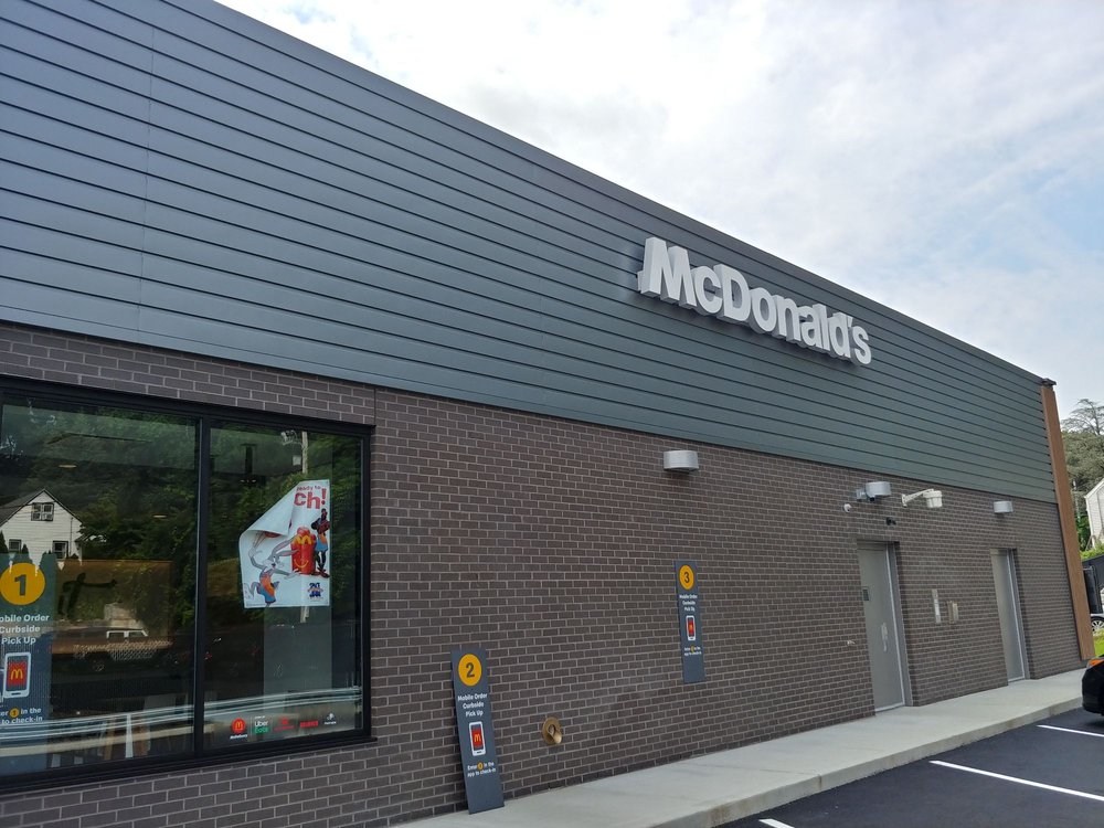 MCDONALD’S - Updated July 2025 - 31 Reviews - 4219 Main St, Bridgeport ...