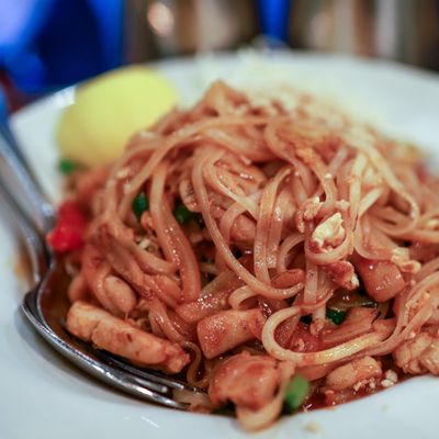 BURMA SUPERSTAR - Updated July 2024 - 2573 Photos & 2769 Reviews - 4721 ...