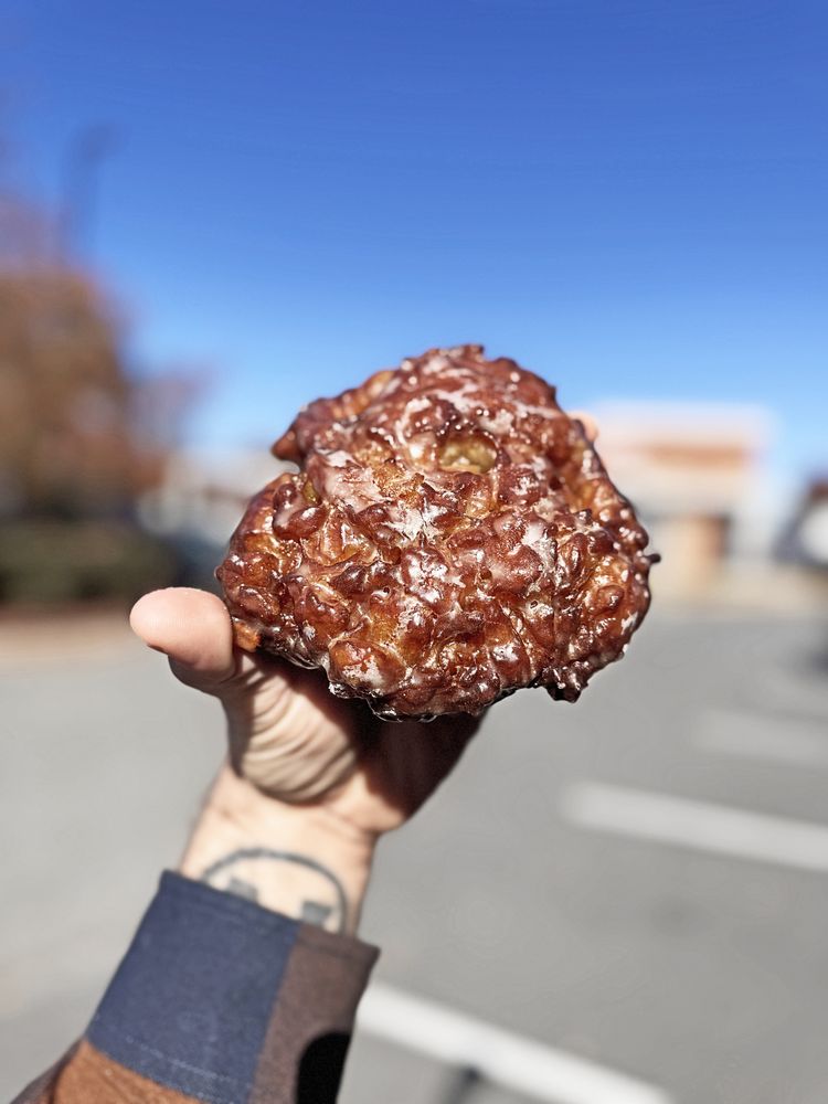 OMG DONUTS & COFFEE - Updated January 2026 - 46 Photos & 55 Reviews ...