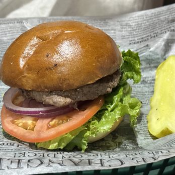 REDDOGS HI POINT PUB - Updated December 2025 - 28 Photos - 5 N Shore Rd ...