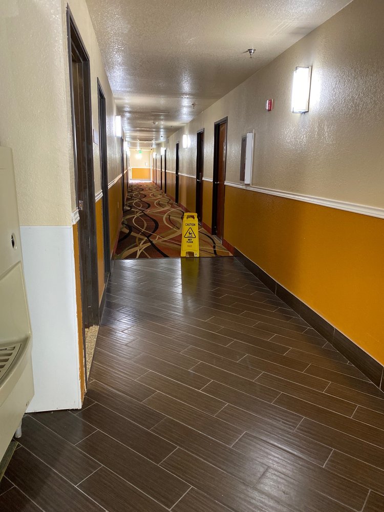 QUALITY INN - 27 Photos & 12 Reviews - 2401 East Hwy 90, Alpine, Texas ...