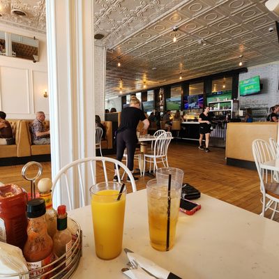 JOHNNY BLACK’S LAKEHOUSE - Updated July 2024 - 131 Photos & 94 Reviews ...