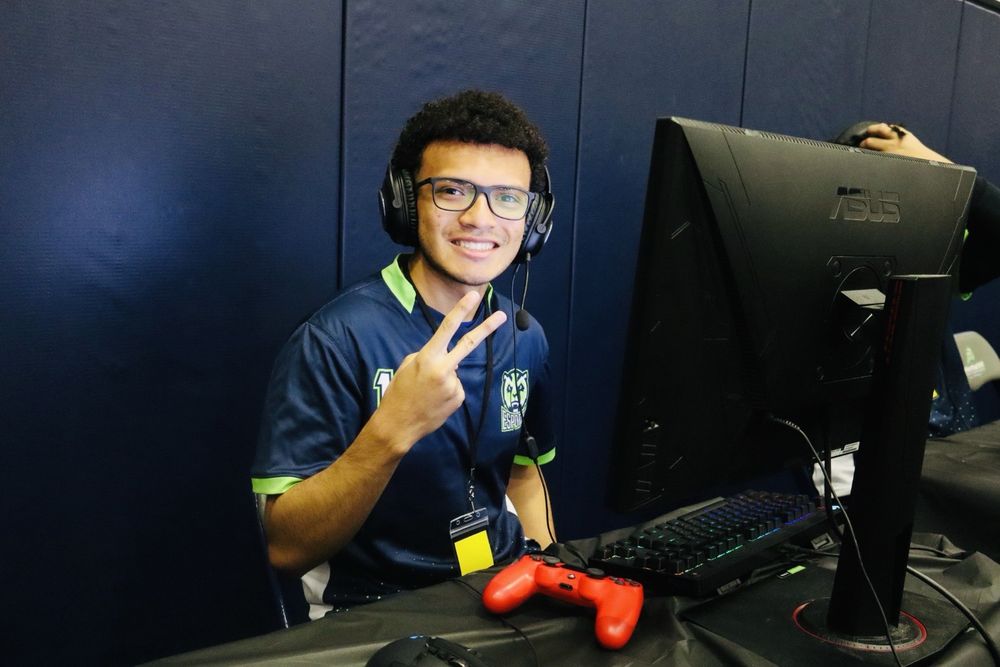 WINDERMERE HIGH SCHOOL - Updated January 2026 - 10 Photos - 5523 Winter ...