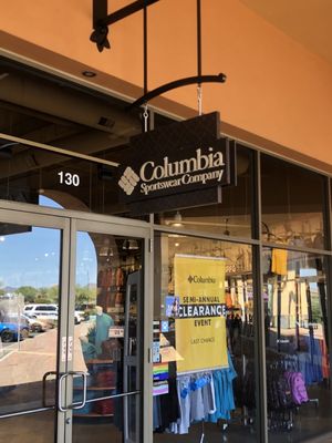 ANTHEM OUTLETS - Updated December 2025 - 58 Photos - New River, Arizona ...