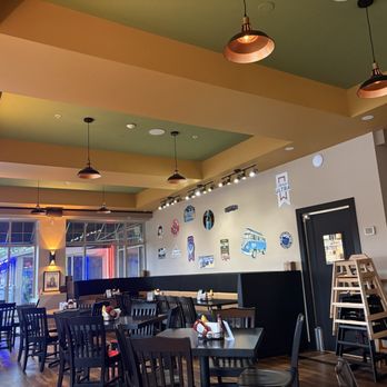 RABBIT HOLE TAVERN - Updated December 2025 - 58 Photos & 43 Reviews ...