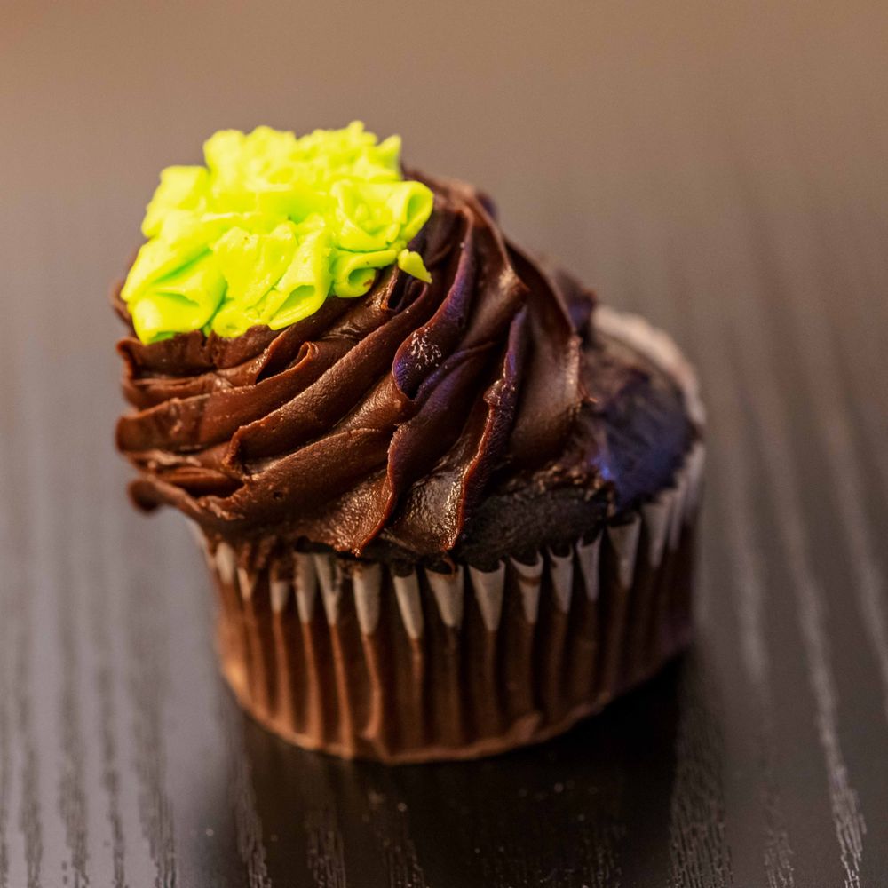 HOUSE OF CUPCAKES - Updated January 2026 - 368 Photos & 251 Reviews ...