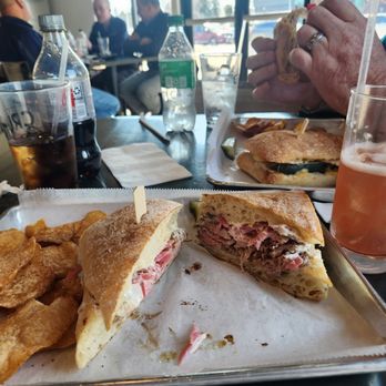 CRUST KITCHEN & BAR - Updated December 2025 - 36 Photos & 42 Reviews ...