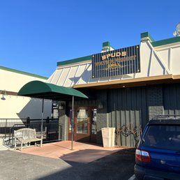SPUDS WATERFRONT GRILL - Updated November 2025 - 138 Photos & 193 ...