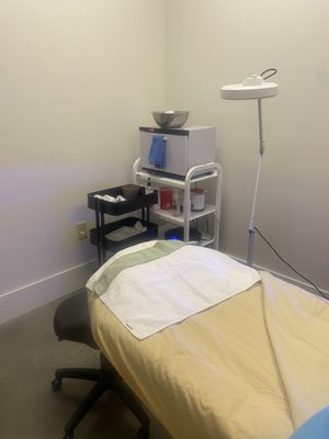 BODY LOGIC SCHOOL OF COSMETOLOGY, ESTHETICS & MASSAGE THERAPY - Updated ...