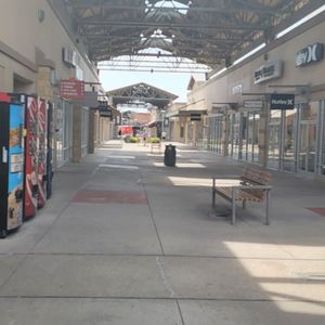 ROUND ROCK PREMIUM OUTLETS - 175 Photos & 183 Reviews - 4401 N ...