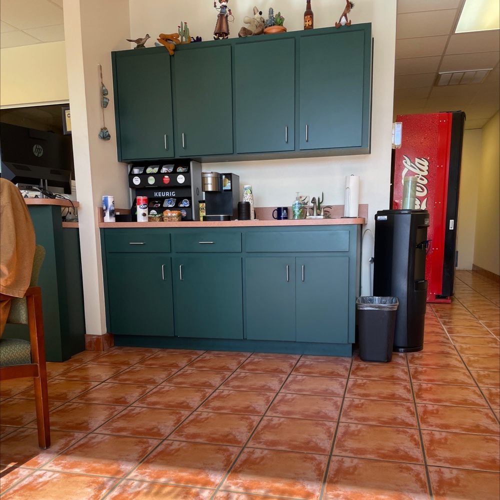 ROADRUNNER OIL & LUBE - Updated December 2025 - 20 Reviews - 38031 ...