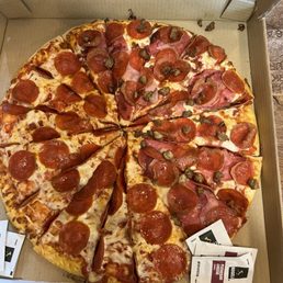 DIVINE MARKET - Updated January 2025 - 52 Photos & 28 Reviews - 20508 ...