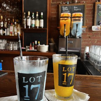 LOT 17 - Updated August 2025 - 153 Photos & 193 Reviews - 4617 Liberty ...