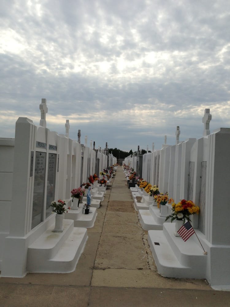 ST. MARY’S NATIVITY CATHOLIC CHURCH - 13 Photos - 3500 Hwy 1, Raceland ...