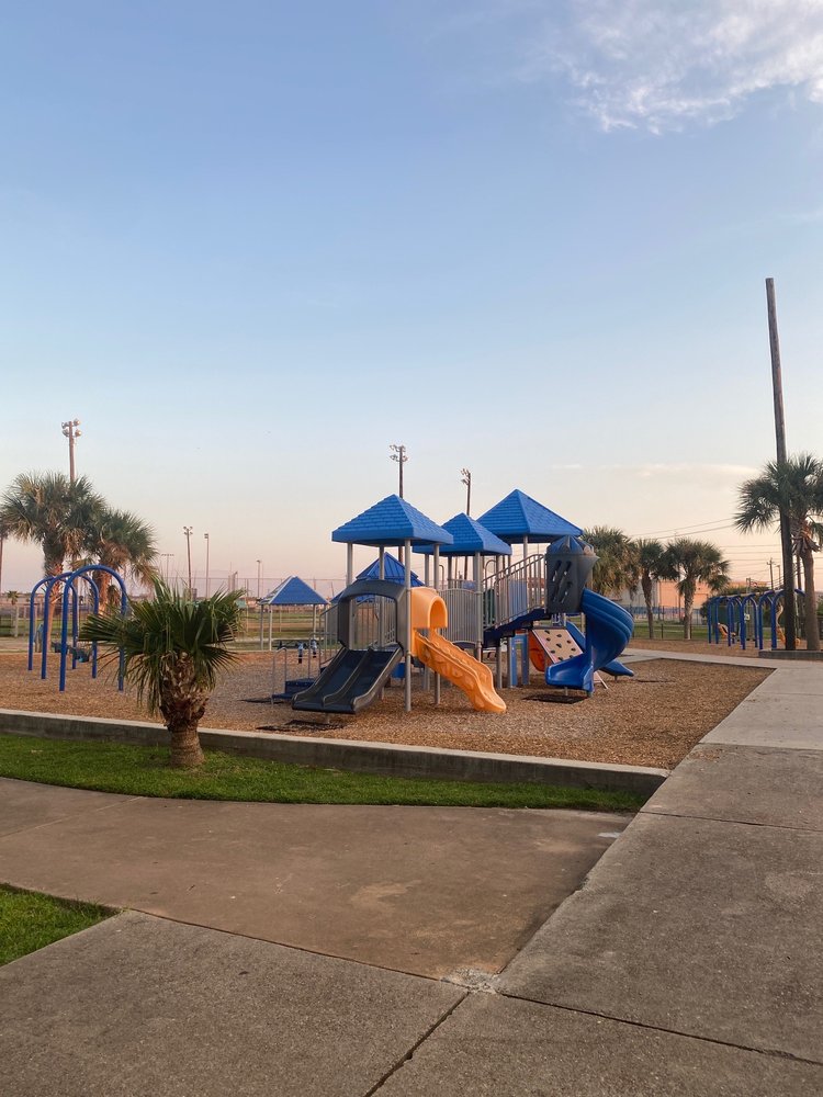 SCHREIBER PARK - Updated August 2025 - 18 Photos - 3134 83rd St ...